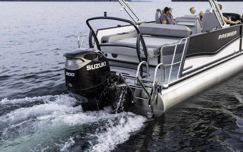 The Perfect Balance: The Solaris Pontoon Boat by Premier Marine