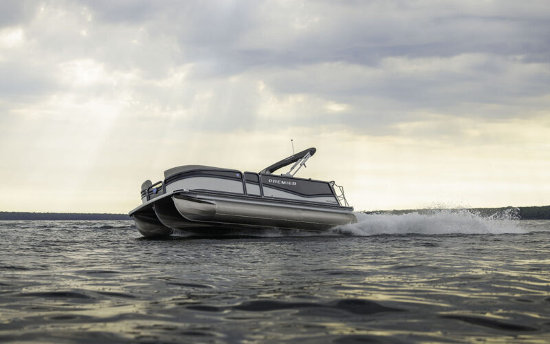 The Perfect Balance: The Solaris Pontoon Boat by Premier Marine