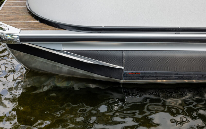 The Perfect Balance: The Solaris Pontoon Boat by Premier Marine