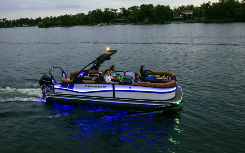 The Perfect Balance: The Solaris Pontoon Boat by Premier Marine