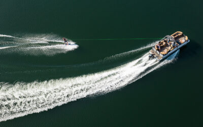 The Perfect Balance: The Solaris Pontoon Boat by Premier Marine