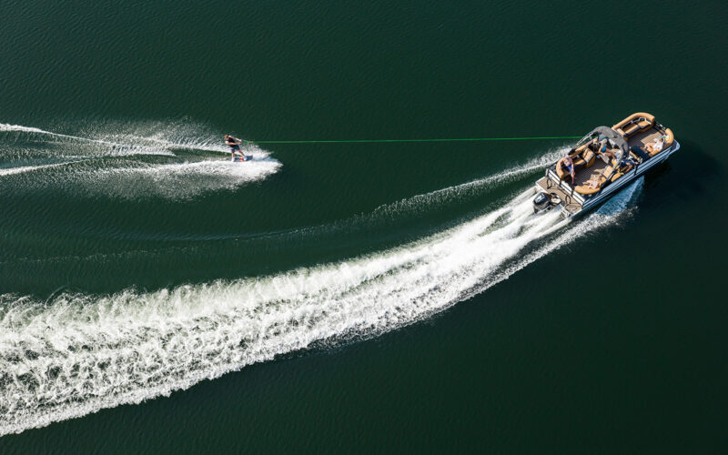 The Perfect Balance: The Solaris Pontoon Boat by Premier Marine