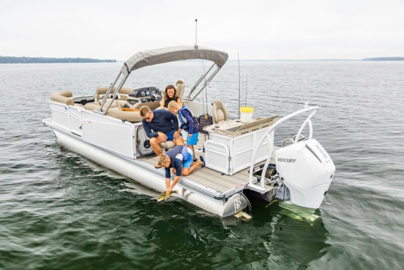 Smartest Fish-Ready Pontoon In The Industry: Sunsation Angler