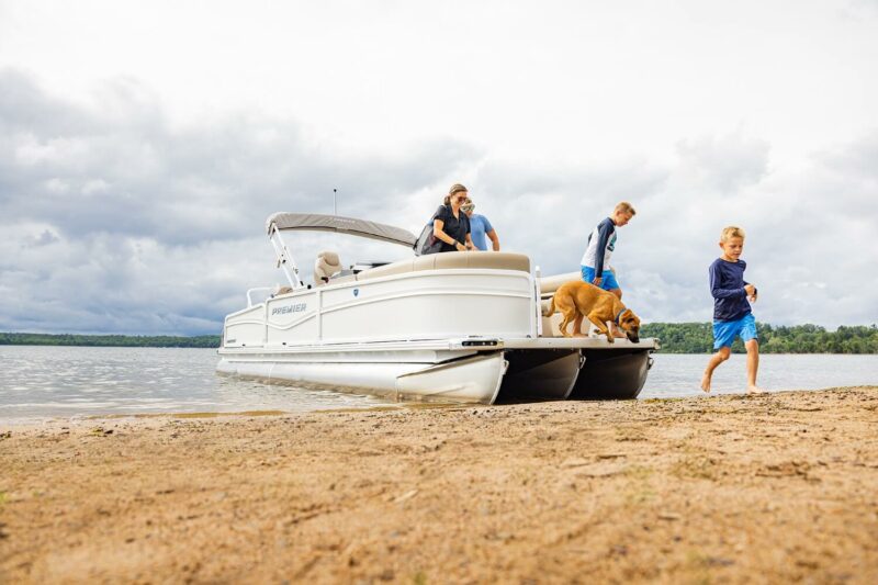 Smartest Fish-Ready Pontoon In The Industry: Sunsation Angler